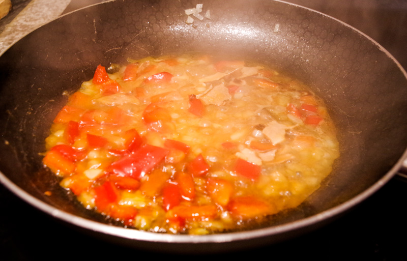 Cómo preparar la salsa al chef con atún