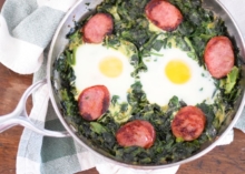 Receta de huevos verdes con jamón ¡Deliciosos y fáciles de hacer!